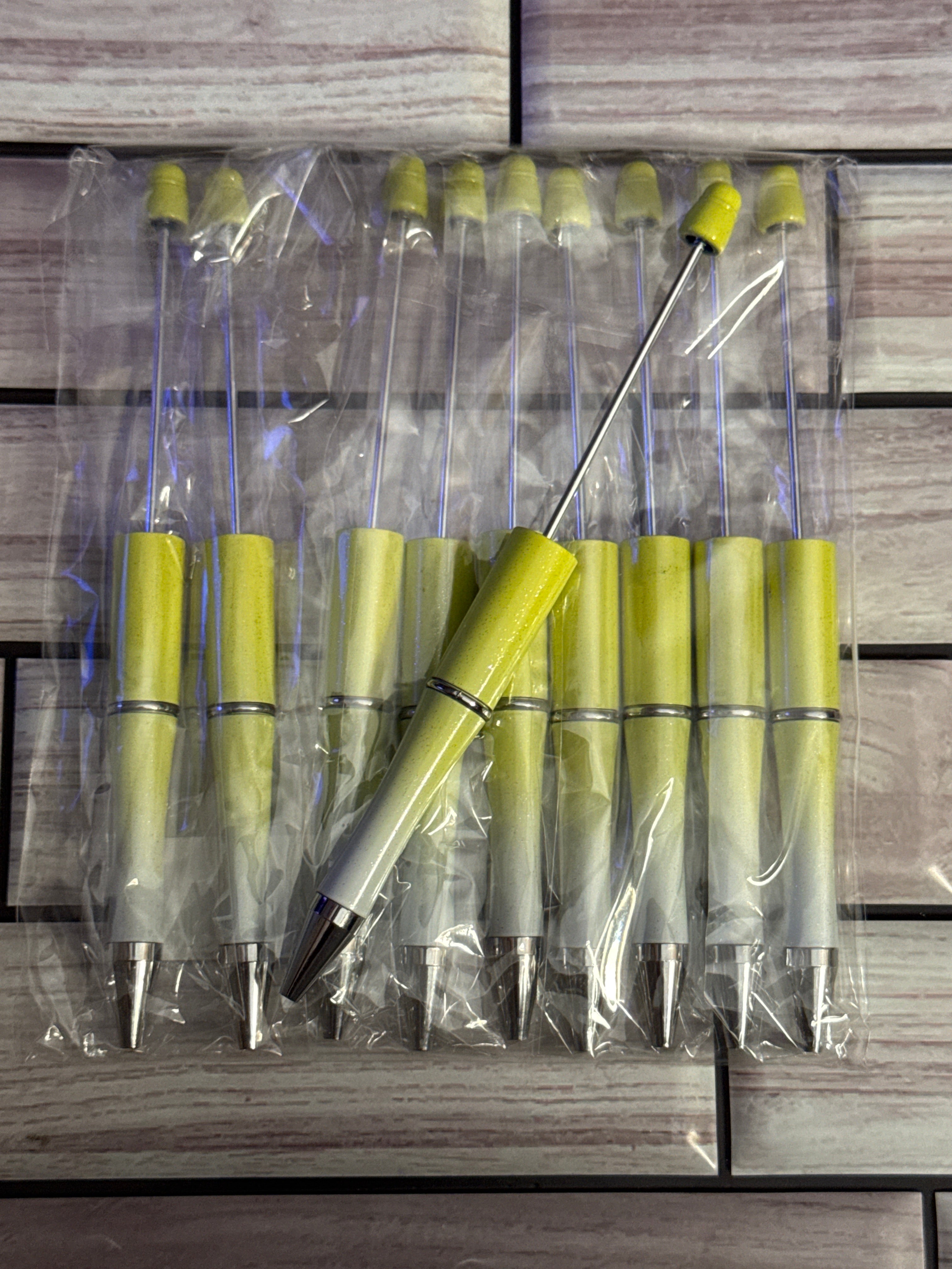 Glitter yellow ombre beadable pens-10 pack – Nikki's Sweet Phenomena ...